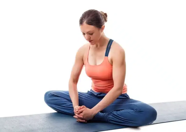 Yoga : la posture du Chat-Vache (Marjariasana-Bitilasana)