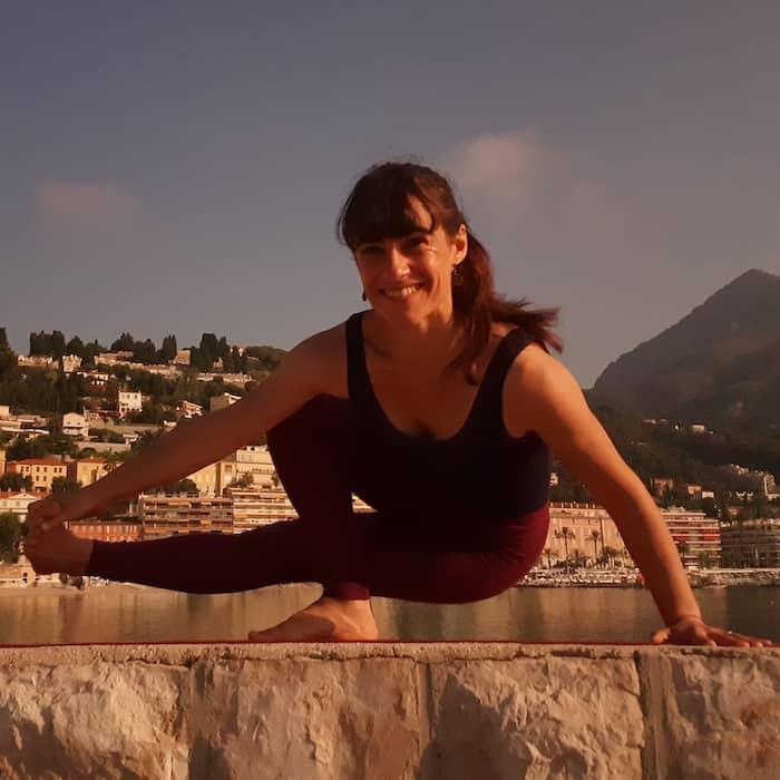 Linda, prof de Yoga Vinyasa, Nidra, et méditation à domicile à Grenoble ...