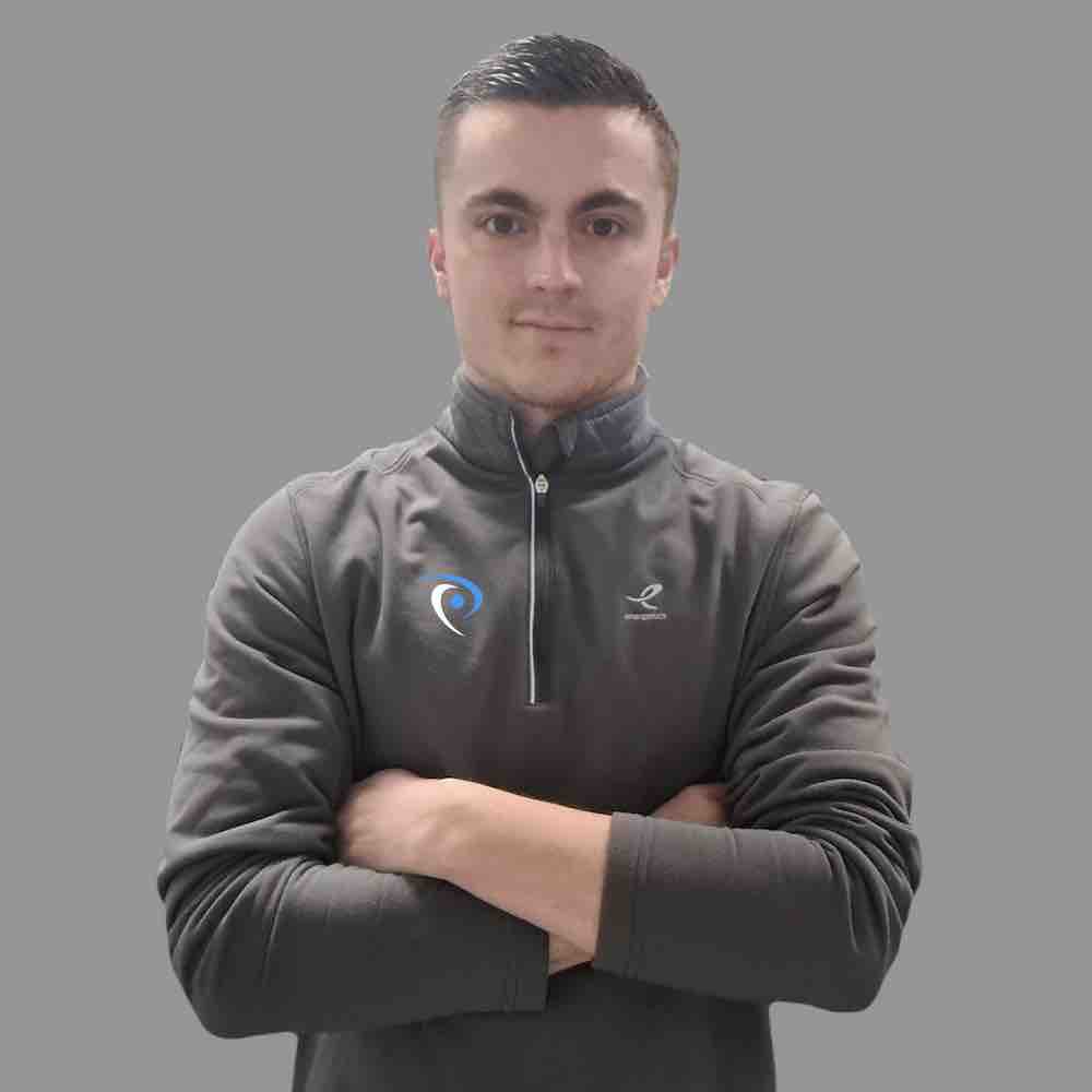 Kévin, coach sportif et professeur de Pilates à domicile à Nantes ...