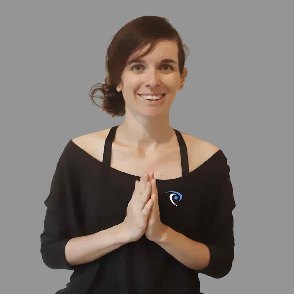 Carole, prof de yoga Hatha, Postural, Restauratif, Prénatal et ...